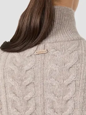 Max Mara Cable Knit Cashmere Yarn Sweater