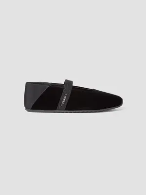 Fendi Academia Velvet Flats - Nero