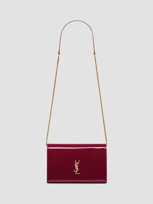 Saint Laurent Cassandre Envelope Chain Wallet In Patent Leather - Grenade