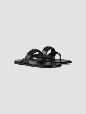 Givenchy Bay Thongs In Leather