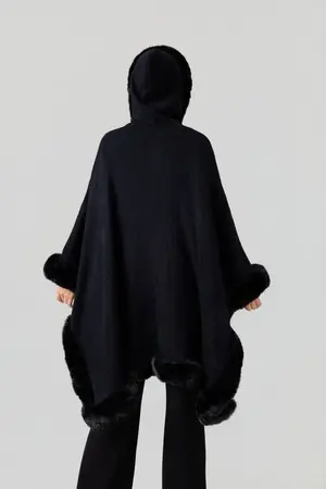 LE FAFO Hodded Faux Fur Long Cape
