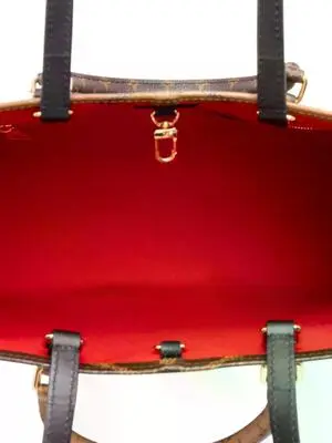 LOUIS VUITTON 2021-2026 Monogram Reverse Giant Onthego Mm Satchel