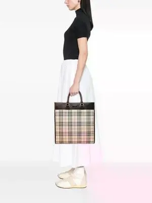 Burberry 2000-2017 House Check Canvas Tote Bag