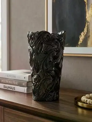 ALESSANDRO CIFFO Barocco Swirl-textured Vase