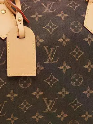 LOUIS VUITTON Speedy 40 Bandoulière Monogram Patterned Duffel Bag
