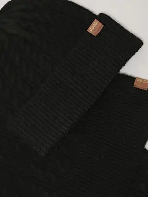 Liu Jo Two-piece Woven Knit Ribbed Hat And Scarf Set - Black