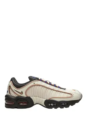 Nike Max Tailwind Iv Sneakers - Neutrals