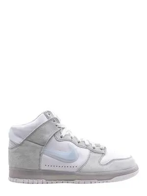 NIKE Dunk Hi-top Sneakers