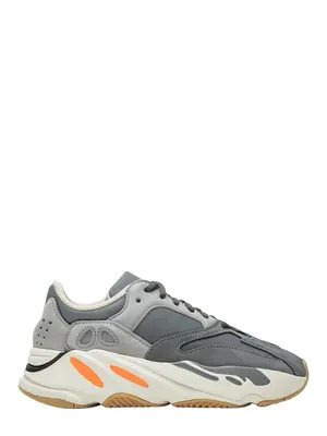 Yeezy Boost 700 Magnet Sneakers - Grey