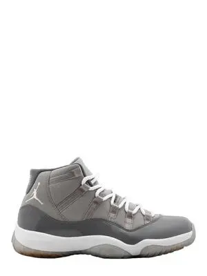 JORDAN Air Retro Sneakers - Grey