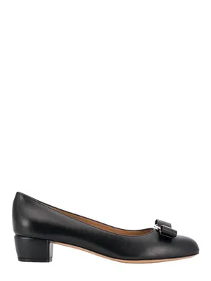 FERRAGAMO Vara Bow Pumps - Black