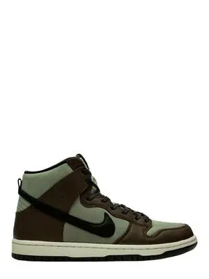 NIKE SB Dunk High Pro Sneakers