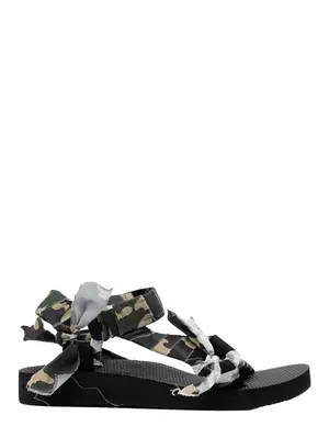 ARIZONA LOVE Trekky Camouflage-print Sandals - Green