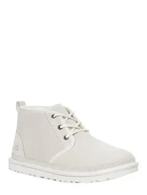 UGG UGG(r) Neumel Chukka Boot White Suede