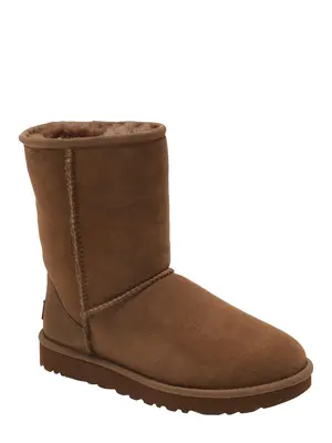UGG UGG(r) Classic II Shearling Lined Short Boot Hickory