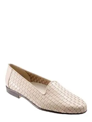 Trotters Liz Slip-on Loafer - Bone