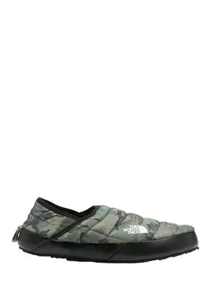 The North Face Camouflage-print Padded Slippers - Green