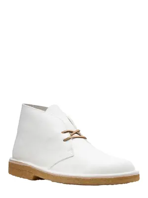 Clarks Clarks Desert Chukka Boot White Suede