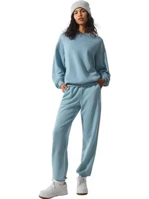 Alo Yoga Accolade Crewneck Pullover Celestial Blue