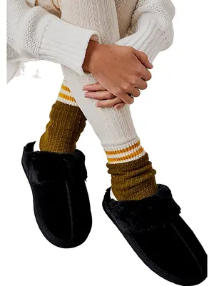 Minnetonka Suede Slippers Black