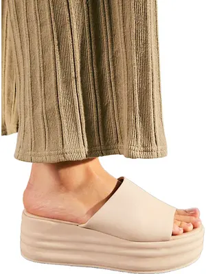 Free People Harbor Flatform Sandals - Cloud Pink