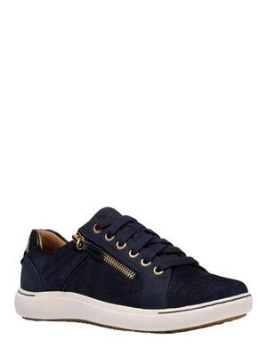 Clarks Nalle Lace-up Sneaker - Navy Interest