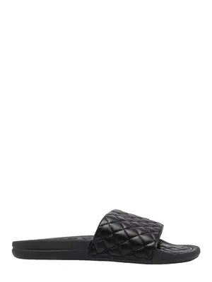 Apl Quilted Leather Slides - Black