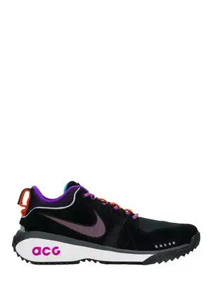 Nike Dog Mountain Sneakers - Black