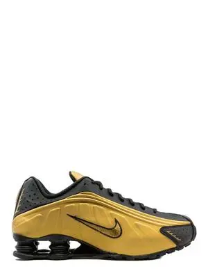 NIKE Shox R4 Low-Top Sneakers