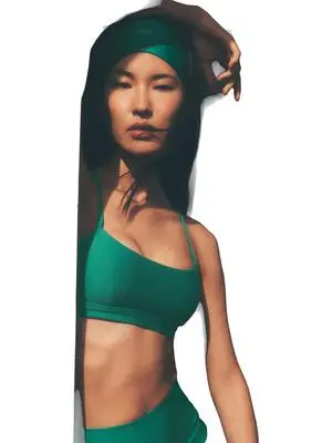 Alo Yoga Airlift Intrigue Bra - Emerald Isle