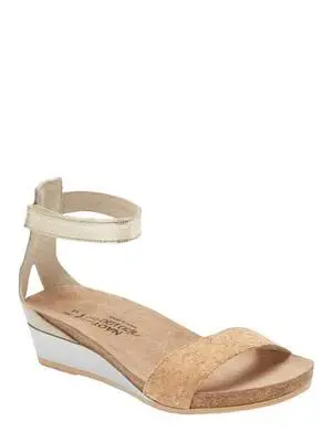 Naot Pixie Sandal - Cork/ivory/radiant Gold