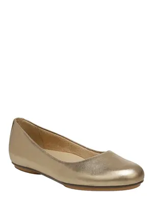 Naturalizer True Colors Maxwell Flat Light Gold