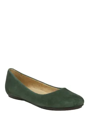 Naturalizer True Colors Maxwell Flat Spruce Green