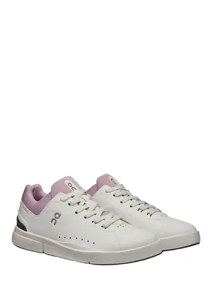 On On 'The Roger Advantage' Sneakers White/ Aster
