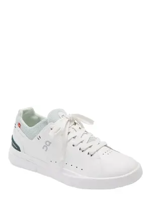 On On 'The Roger Advantage' Sneakers White Juniper