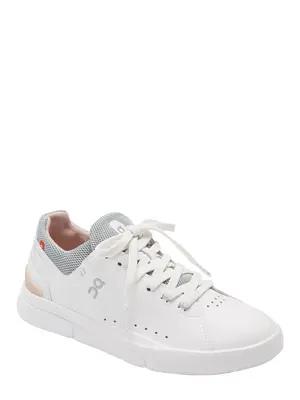 On On 'The Roger Advantage' Sneakers White Rose