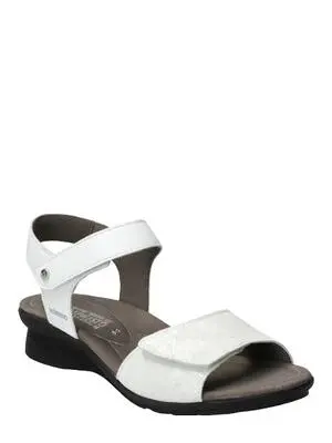Mephisto Pattie Sandal - White