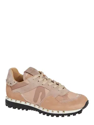 Valentino Garavani Valentino Garavani Rockstud Sneaker Poudre/ Skin