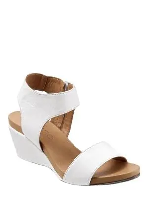 BUENO Ida Wedge Sandal - White Leather