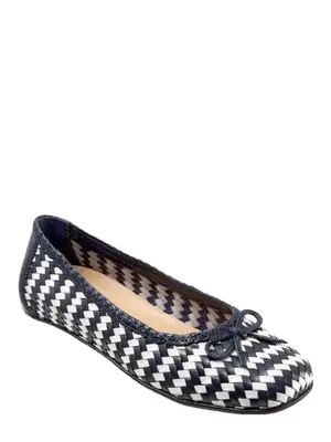 Trotters Trotters Gillian Flat Navy/ White Leather