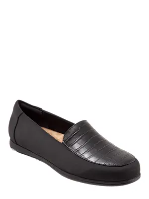 Trotters Trotters Deanna Flat Loafer Black Micro