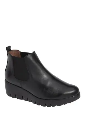 WONDERS Slip-on Chelsea Boot - Black Smooth Leather