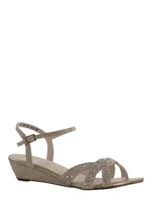 TOUCH UPS Lena Wedge Sandal - Champagne