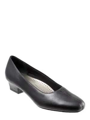 Trotters Trotters Doris Pump Black Leather