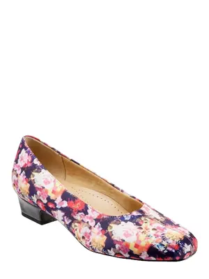 Trotters Trotters Doris Pump Wash Floral Micro Suede