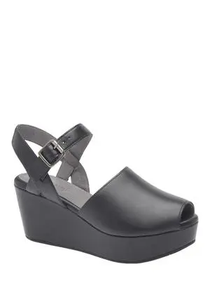 CHOCOLAT BLU Wagga Platform Wedge Sandal - Black Leather