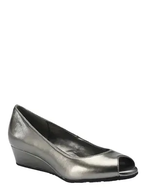 Bandolino Bandolino Peep Toe Wedge Pump Medium Gray