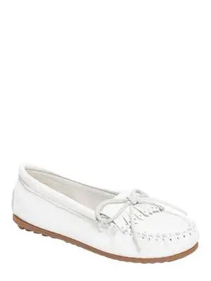 Minnetonka Kilty Driving Loafer - White Leather