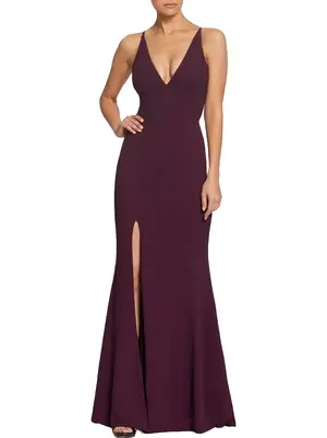 Dress The Population Dress The Population Iris Slit Crepe Gown Plum