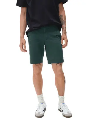 Everlane 9" Slim-Fit Performance Chino Shorts Evergreen